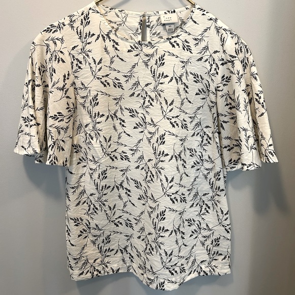 Universal Thread | Tops | Universal Thread Floral Blouse | Poshmark